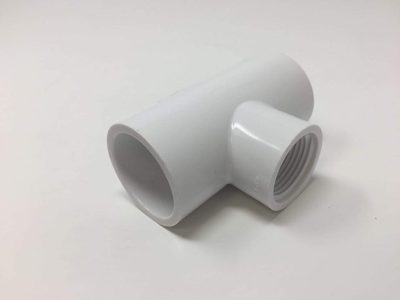 Lesso - 1'' x 3/4'' Sch40 PVC Tee Socket x Socket x Thread - 402-131 ...